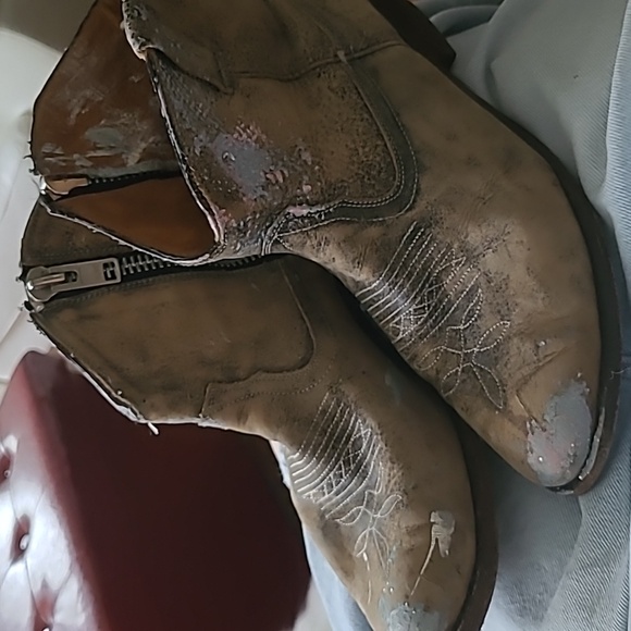 chevez | Shoes | All Leather Low Profile Zip Boot Better Than Bludstone ...